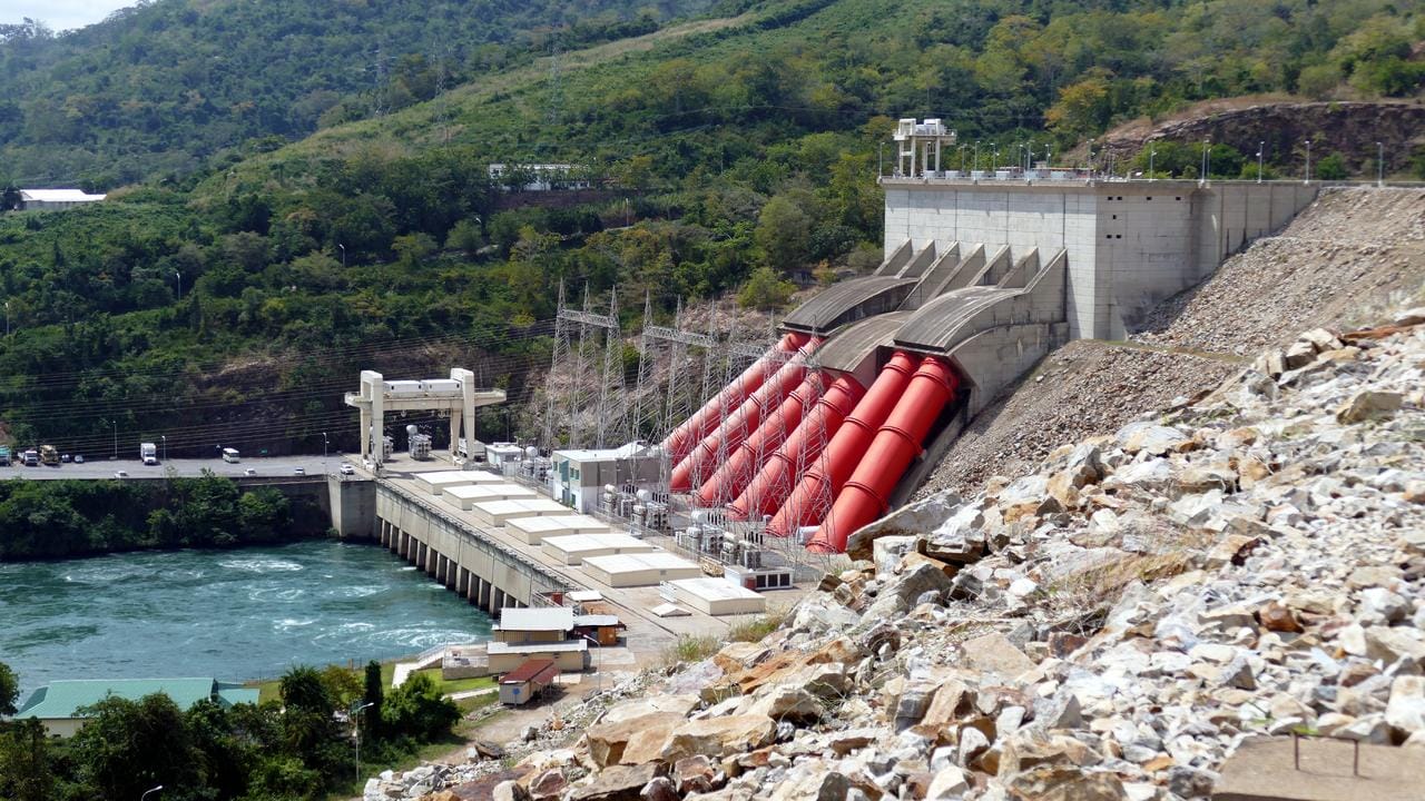 Volta River Ghana 2026 — Facts, History & How | Akwaaba